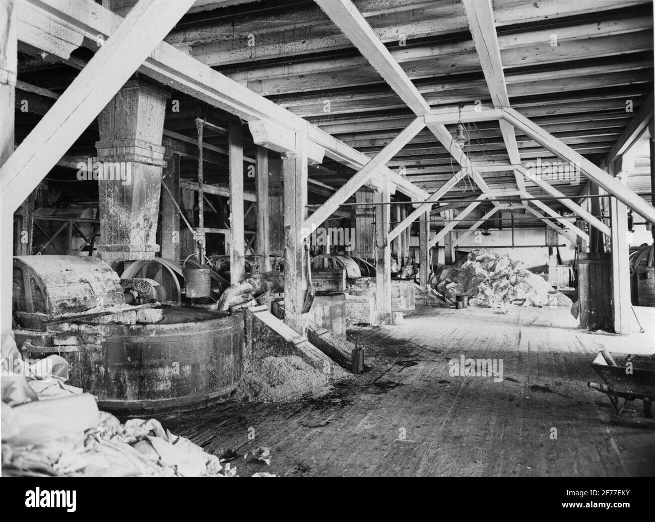 Paper mill factory Black and White Stock Photos & Images - Alamy
