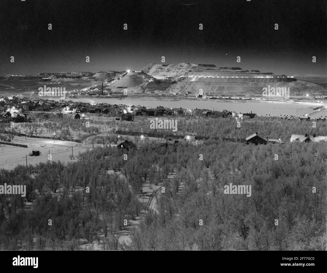 Moonlight over Kirunavaara and Luossavaara mining society in Lapland ...