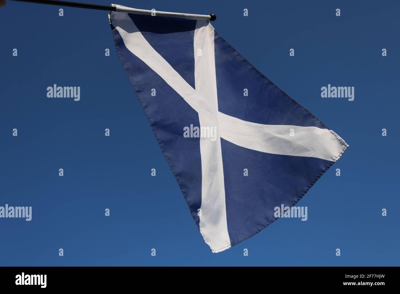Scottish flag flying hi-res stock photography and images - Alamy
