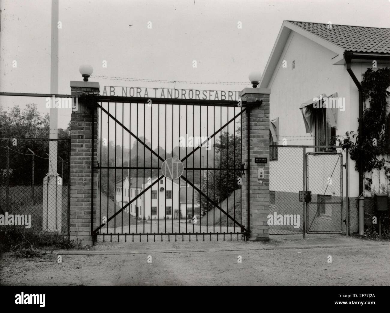 1948 factory hi-res stock photography and images - Alamy