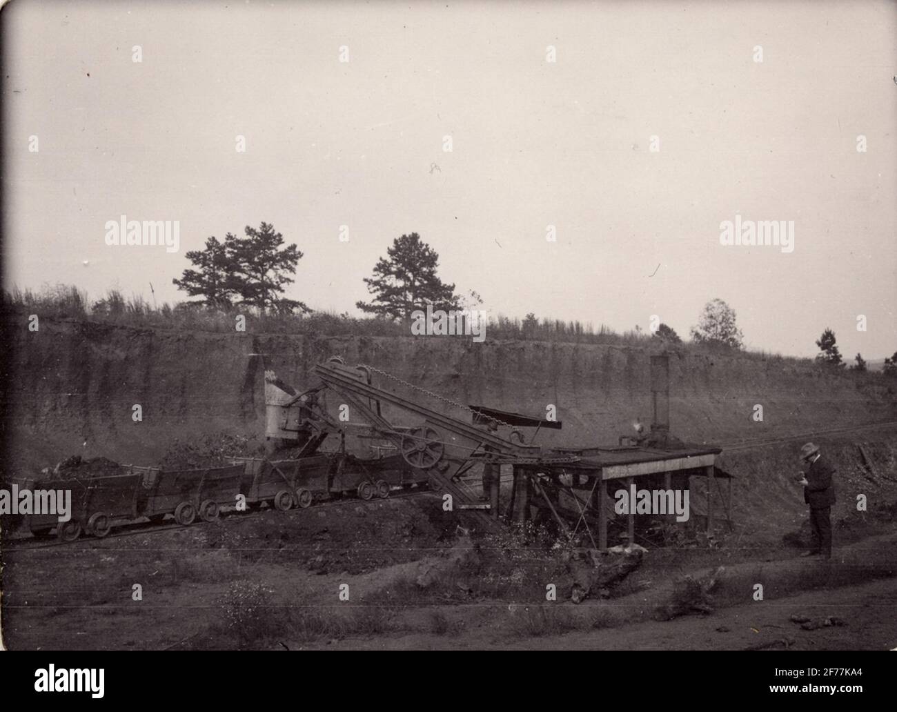 Greeting (excavation) AF limonite ore in Alabama. From Album ...