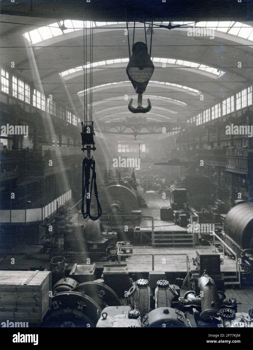 1930s workshop hi-res stock photography and images - Alamy