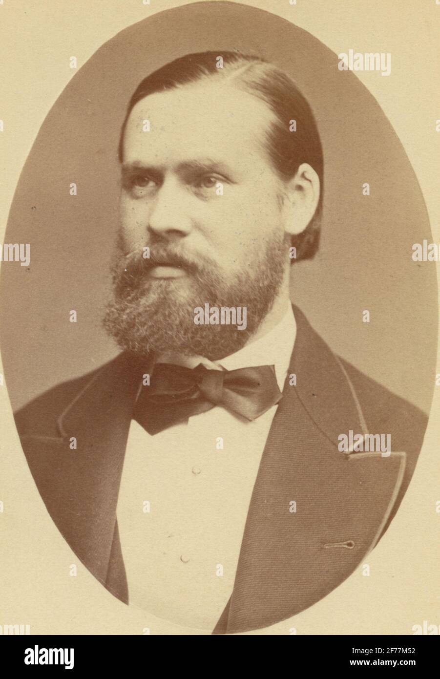 Man labeled hi-res stock photography and images - Alamy