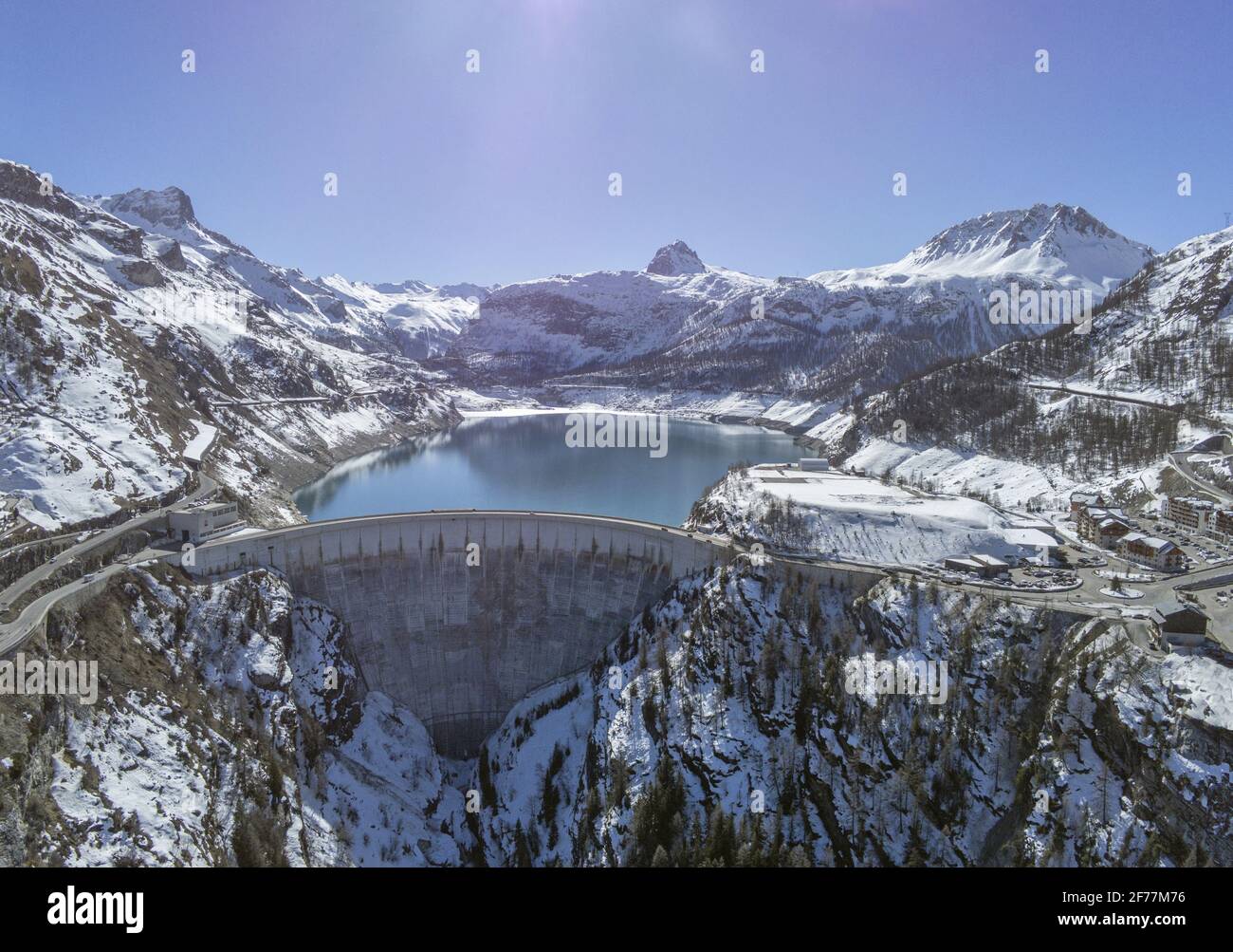 Tignes dam hi-res stock photography and images - Alamy