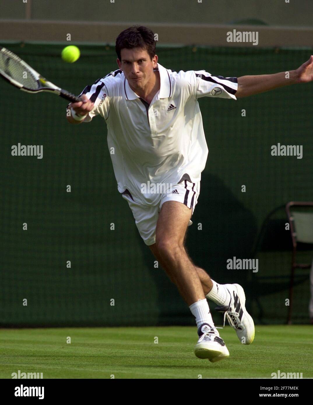 Tim Henman June 2000 against Thailands Paradorn Srichaphanon court 1 ...