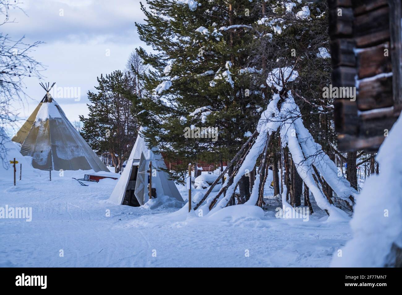 Sweden, Lapland, Jukkasjärvi, Sami museum, traditional habitat Stock ...