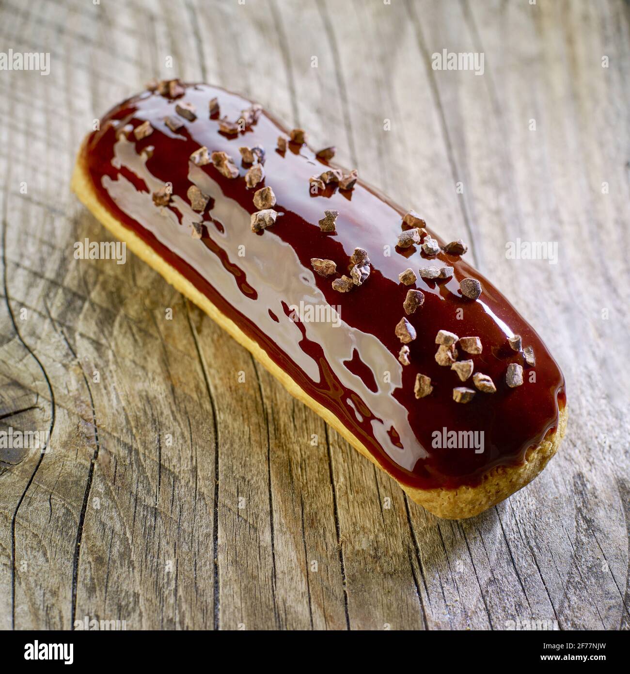 Pastry cake paris hi-res stock photography and images - Alamy