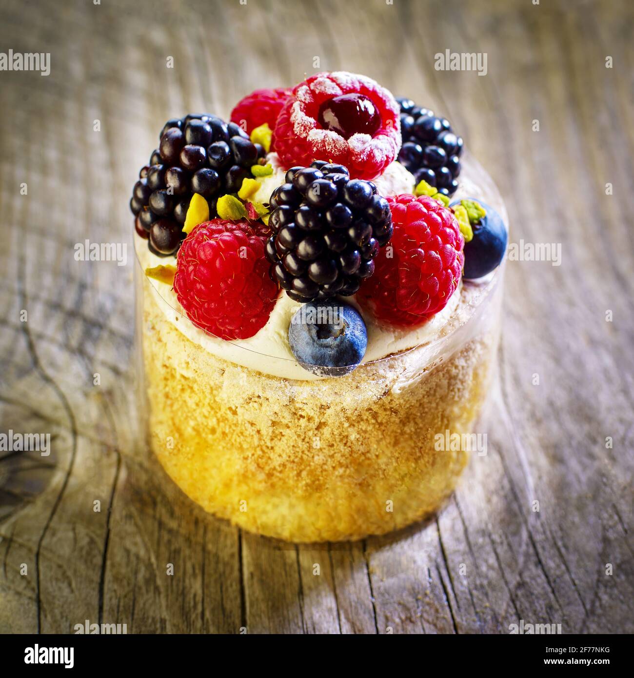 France, Paris, bakery and pastry shop Arlette et Colette, red fruit ...