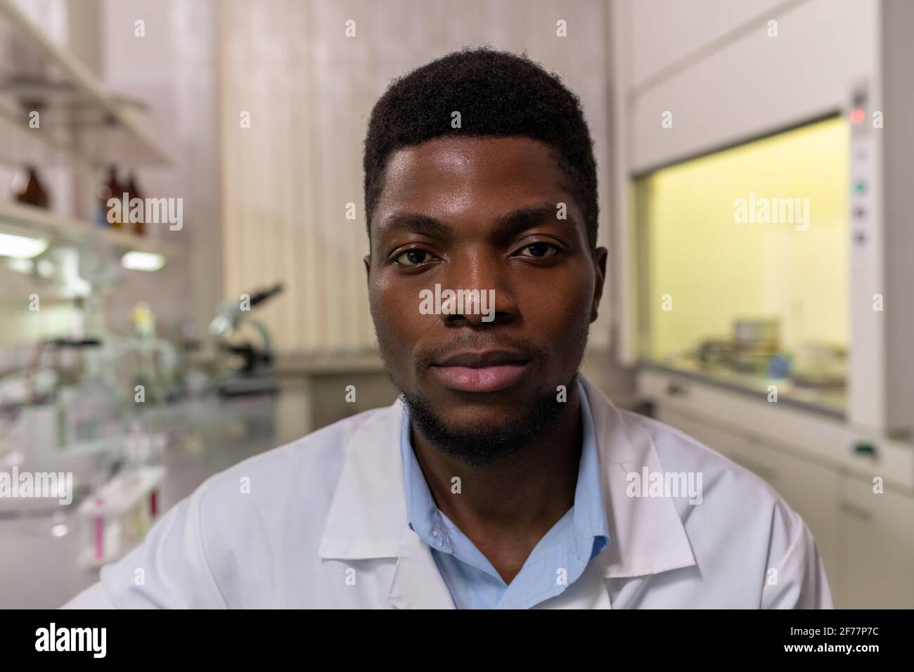 African american student science lab hi-res stock photography and ...