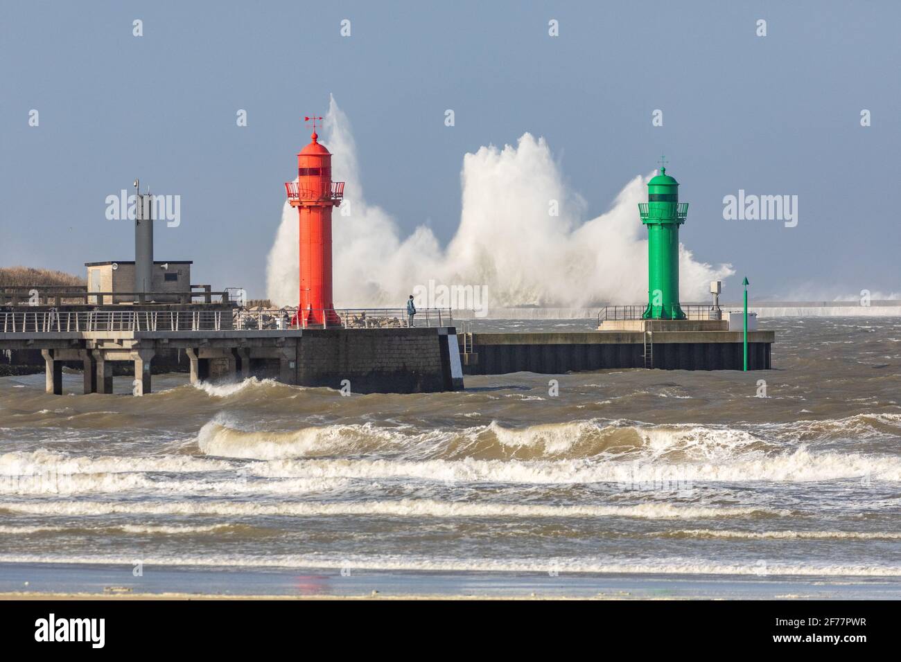 france, pas de calais, boulogne sur mer, port entrance Stock Photo - Alamy