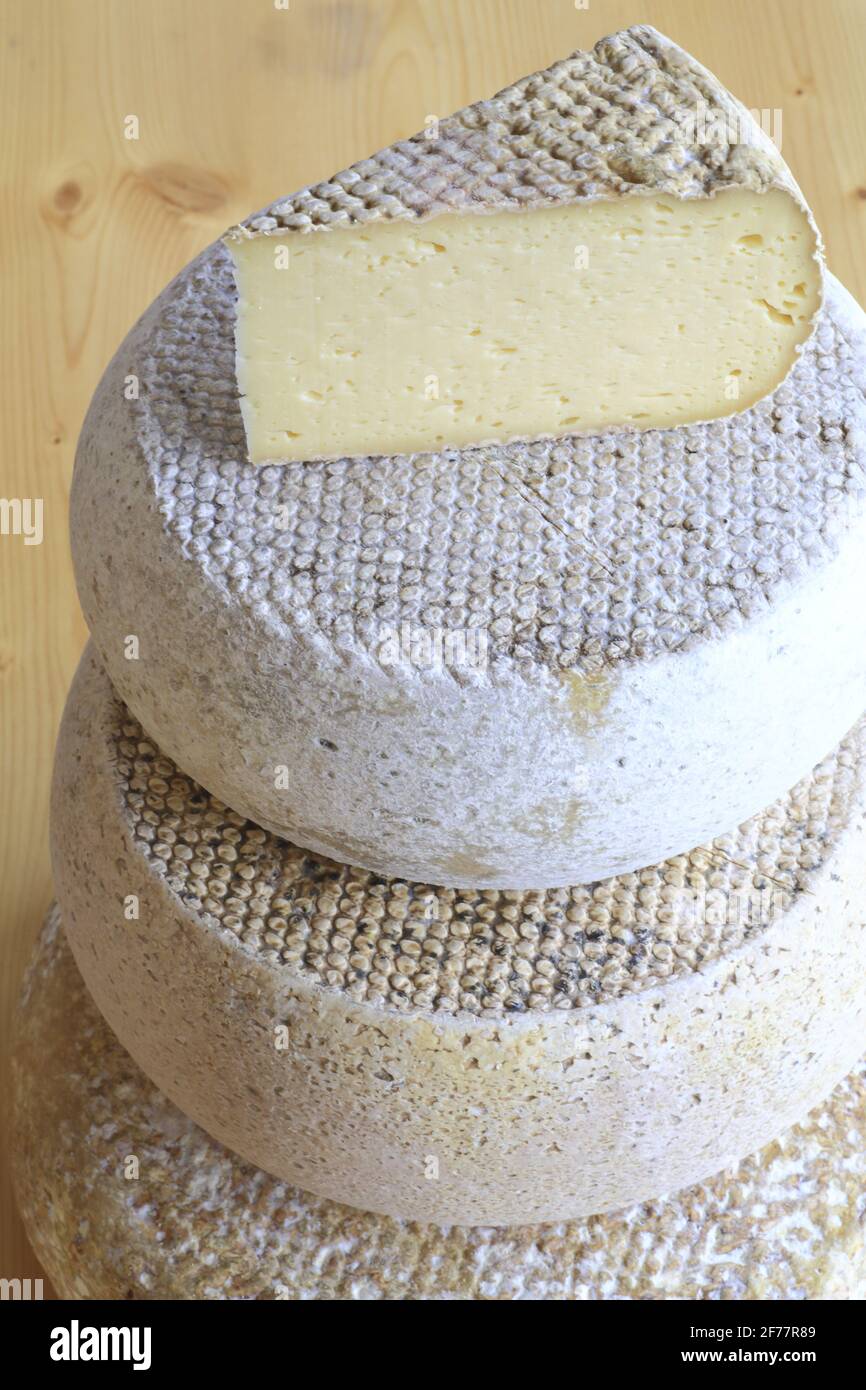 Ariege midi pyrenees france hi-res stock photography and images - Alamy