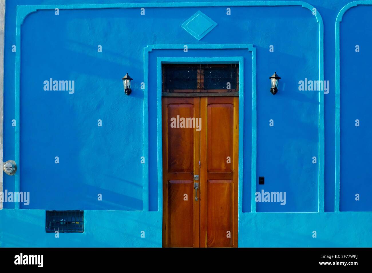 Blue house in Merida centro, Mexico Stock Photo - Alamy