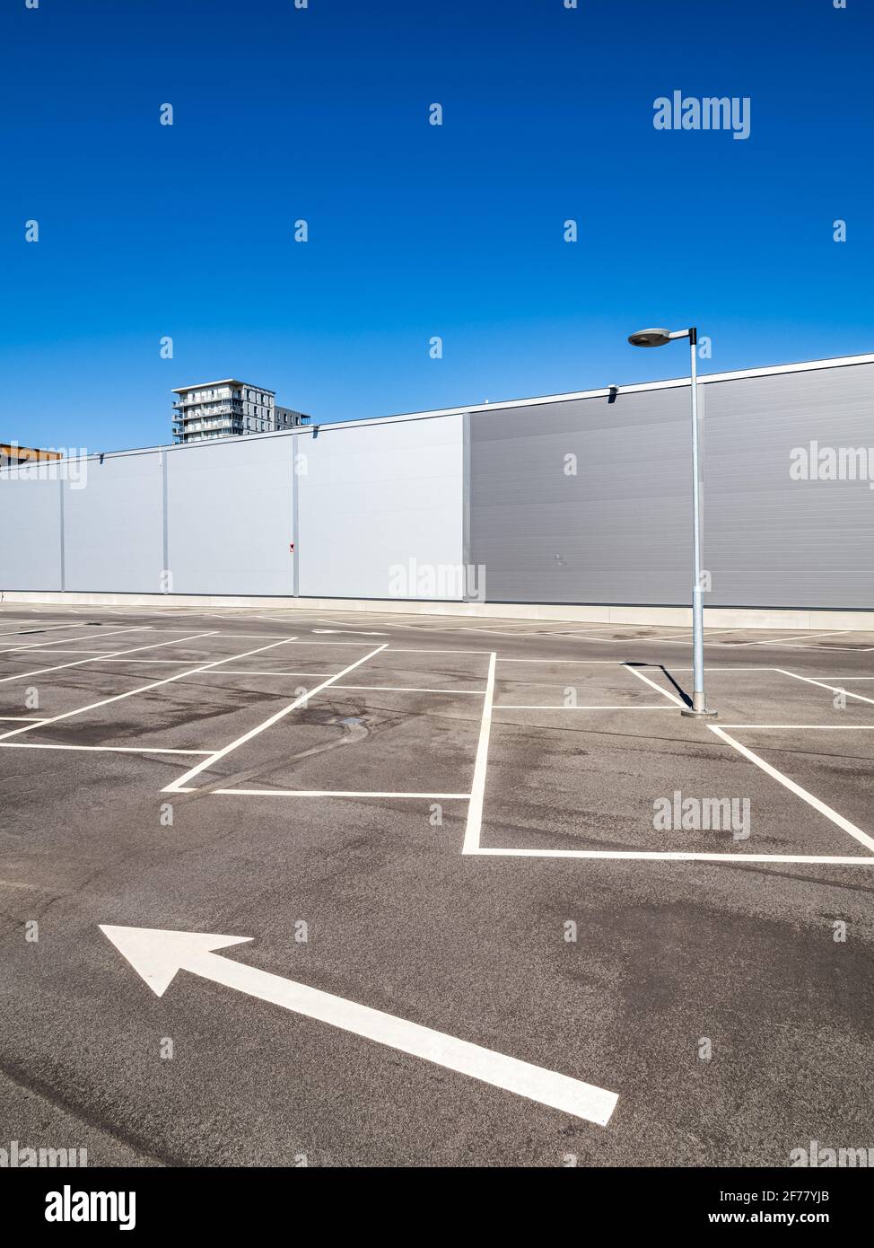 Aluminium cladding hi-res stock photography and images - Alamy