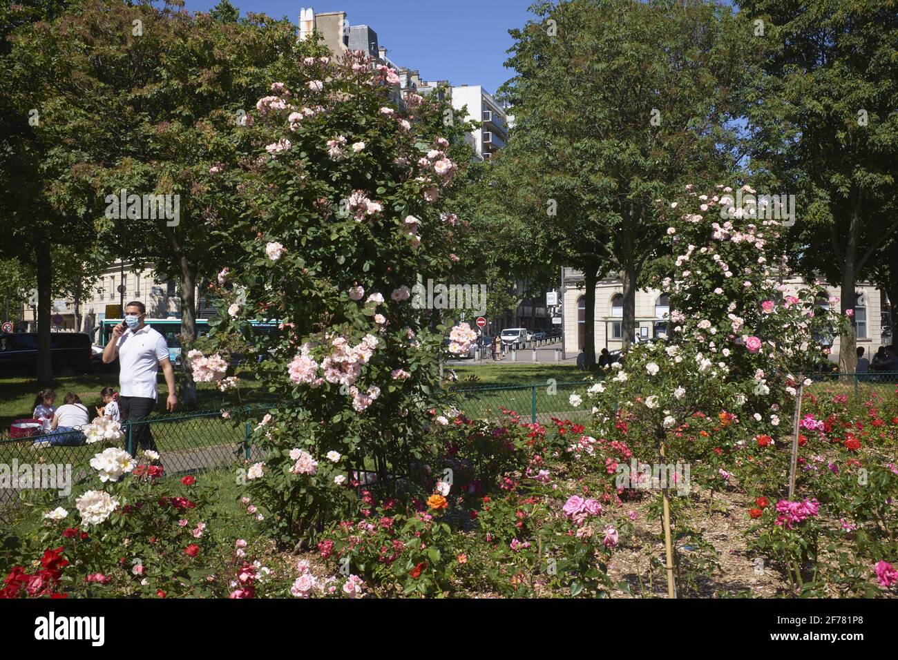 France, Paris, Plaine de Monceaux district, the Albert Besnard square ...