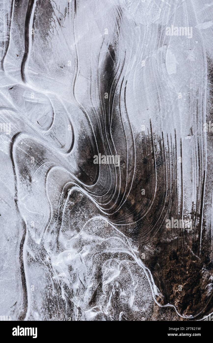 The texture of the thin ice on the water surface Stock Photo - Alamy