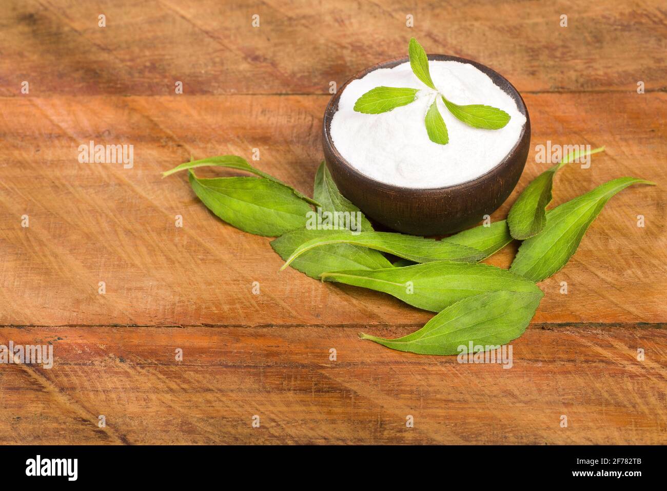 Natural sweetener in powder from stevia plant - Stevia rebaudiana Stock ...