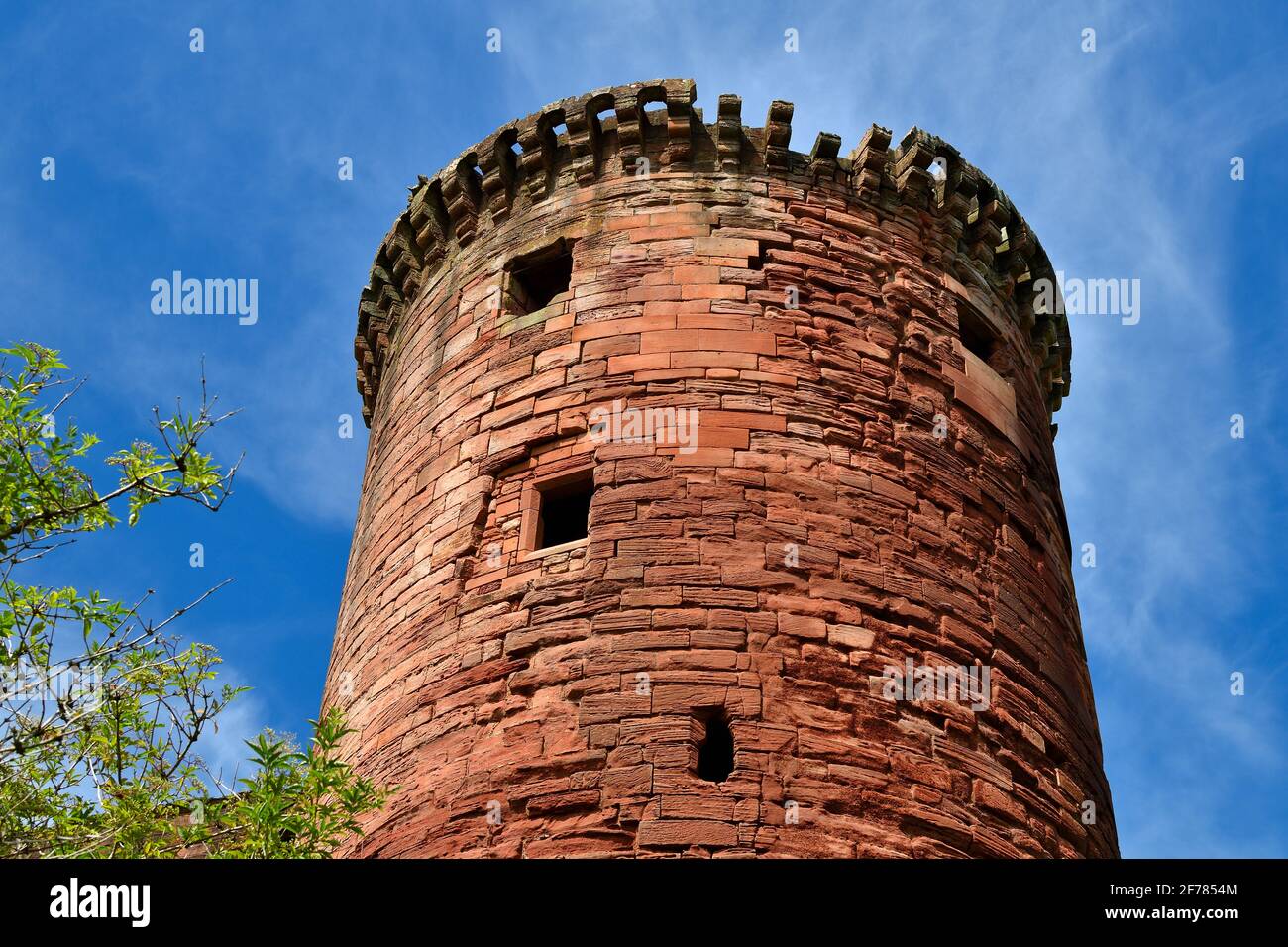 Bothwell castle hi-res stock photography and images - Alamy