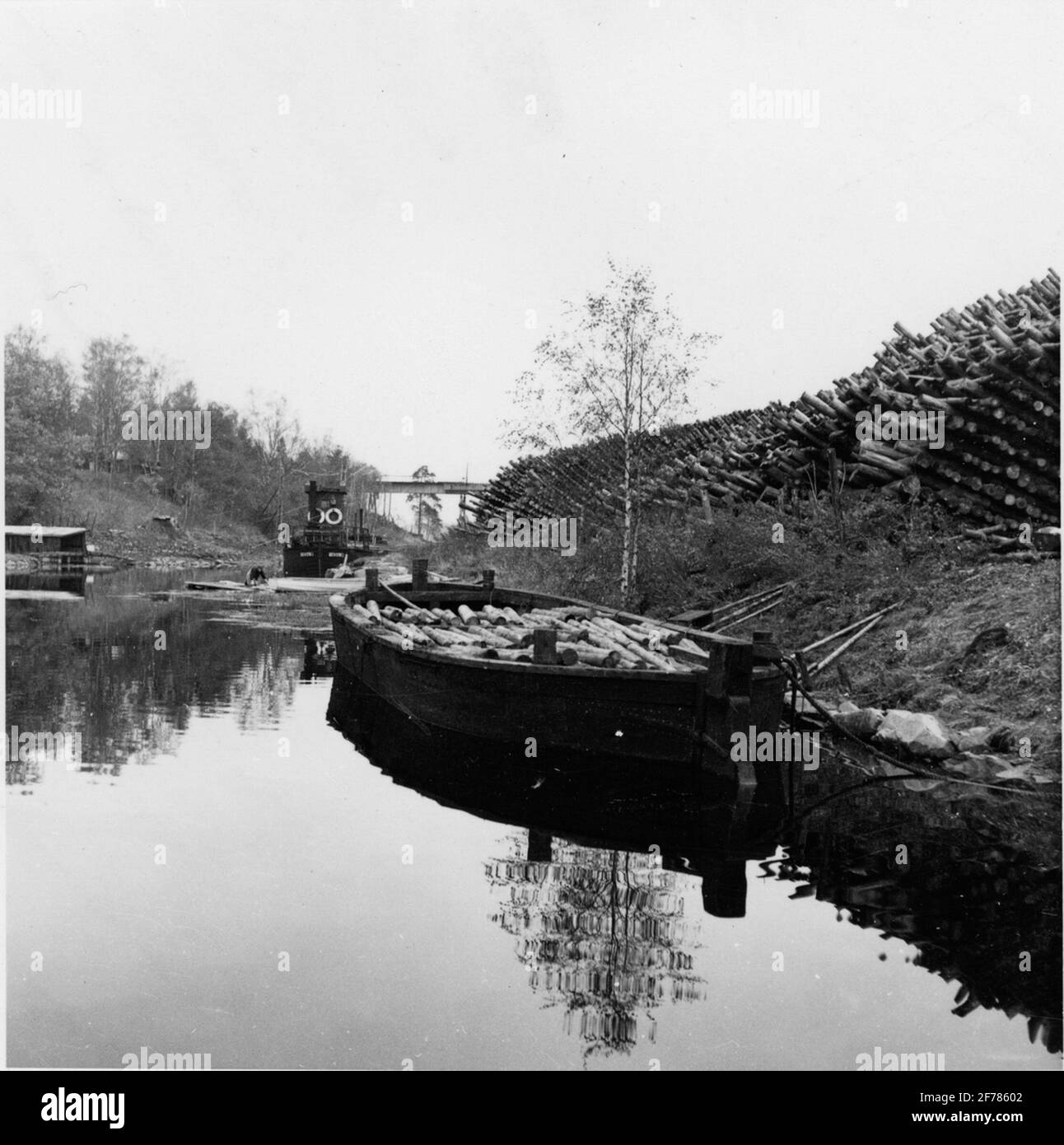 Workers on factory site Black and White Stock Photos & Images - Alamy