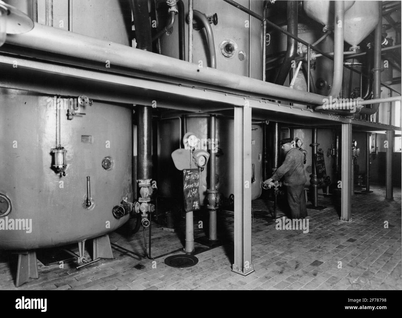 Refining preparation Black and White Stock Photos & Images - Alamy