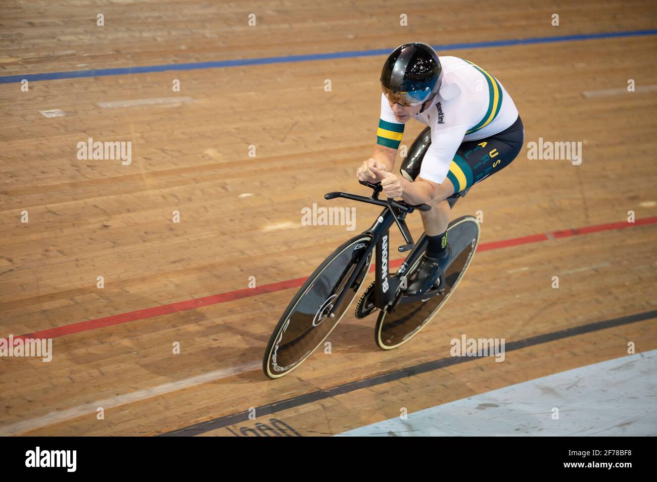Cycling track and para track hi-res stock photography and images - Alamy