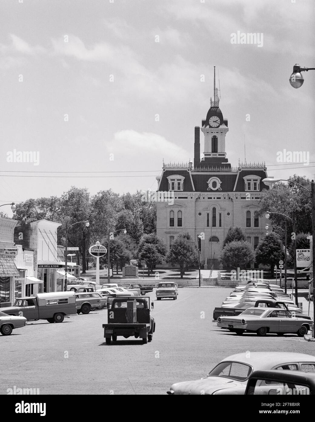 1970s small town america hi-res stock photography and images - Alamy