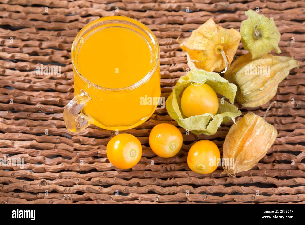 Uchuva juice - Physalis peruviana Stock Photo - Alamy