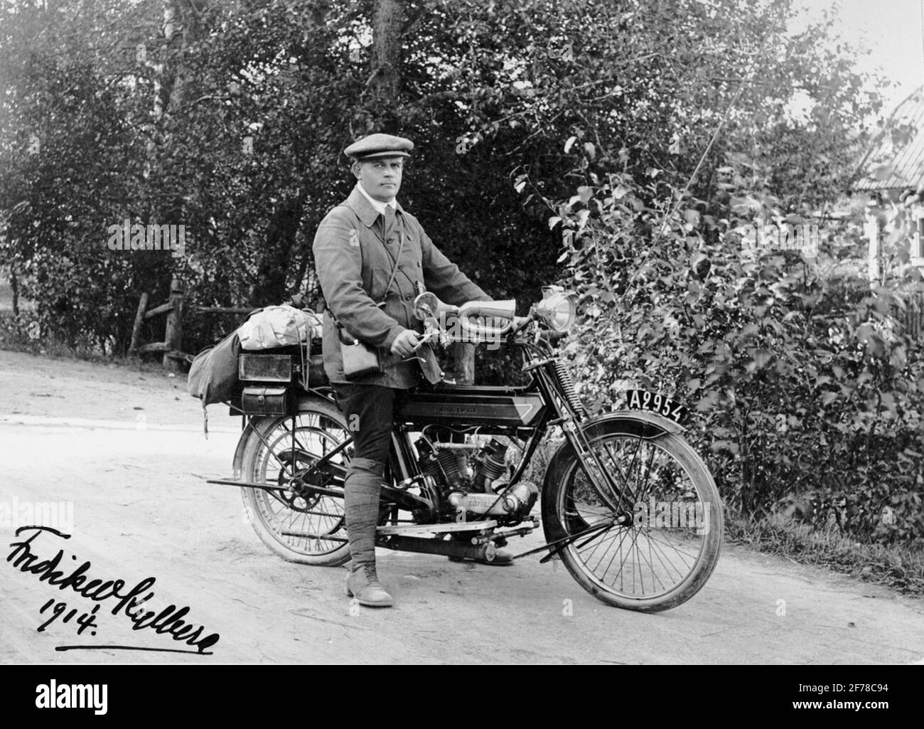 1913 motorcycle hi-res stock photography and images - Alamy