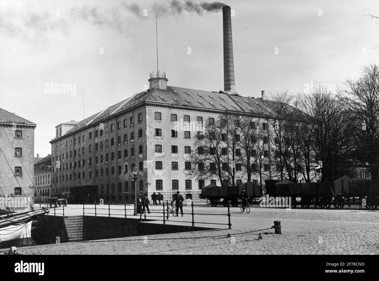 Sugar factory buildings hi-res stock photography and images - Alamy