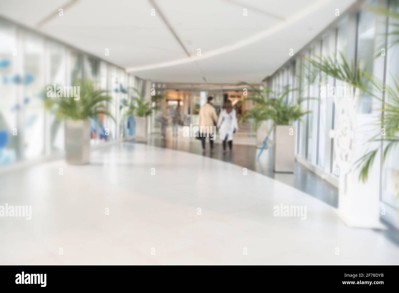 Department store inside corridor hi-res stock photography and images ...