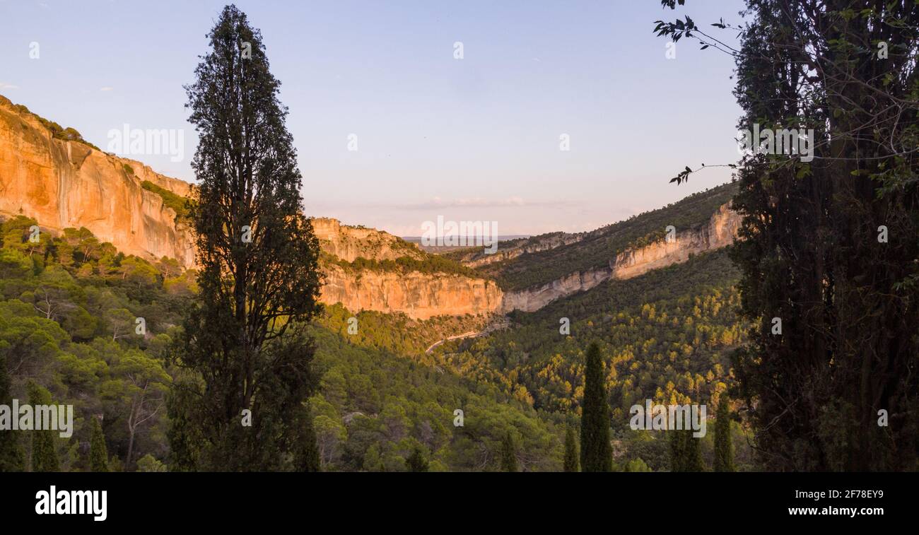 Mountainous ravine hi-res stock photography and images - Alamy