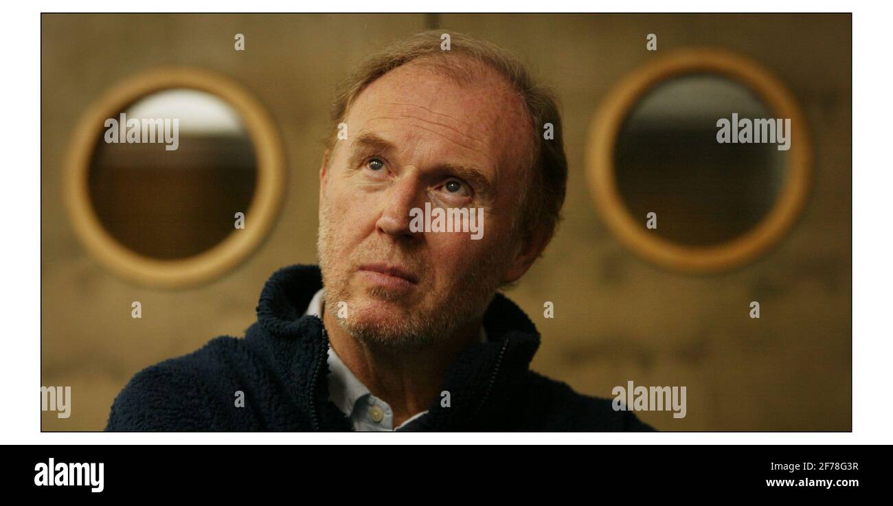Tim Pigott Smith....Actorpic David Sandison 31/8/2004 Stock Photo - Alamy