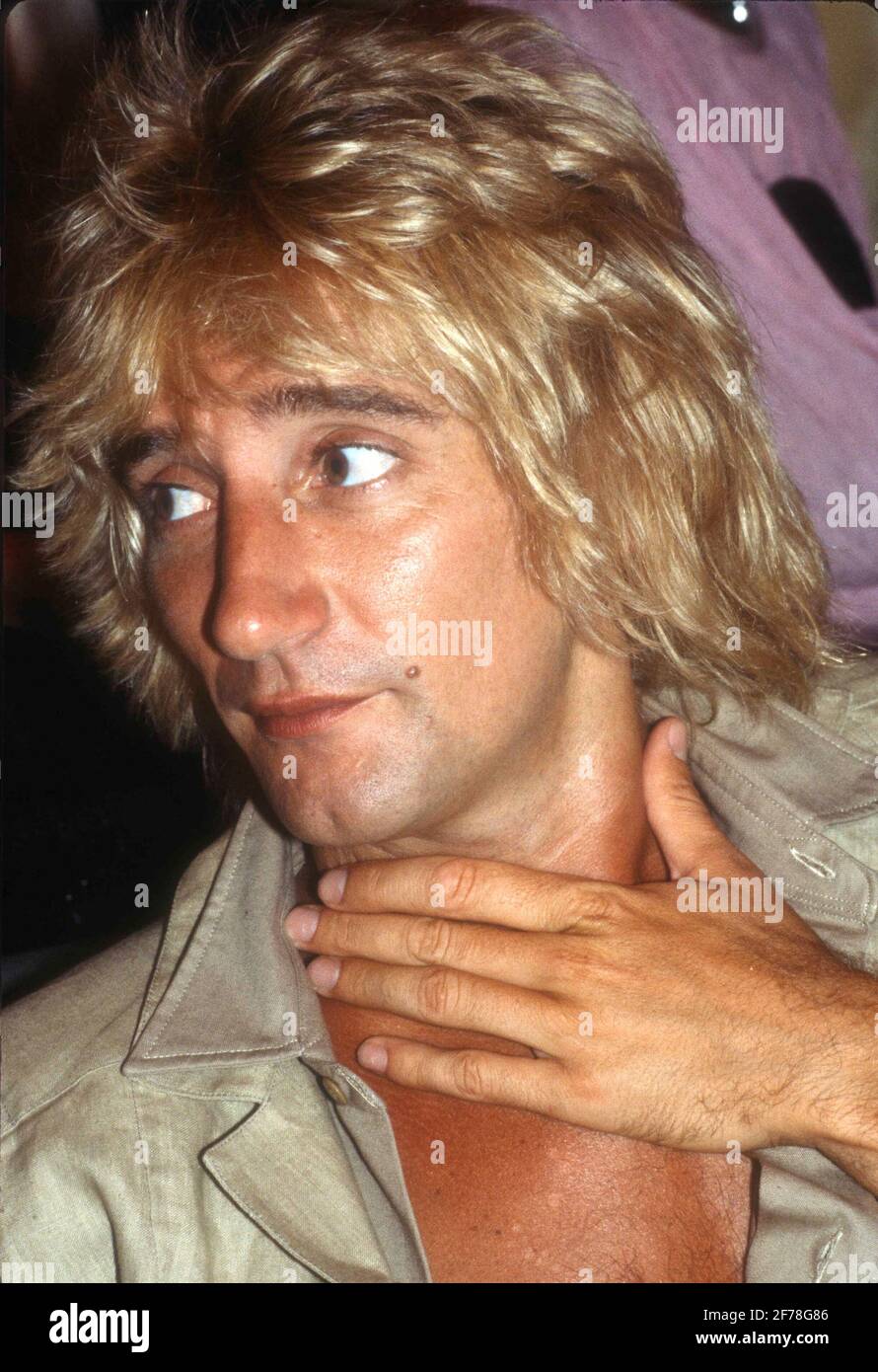 Rod stewart 1978 hi-res stock photography and images - Alamy
