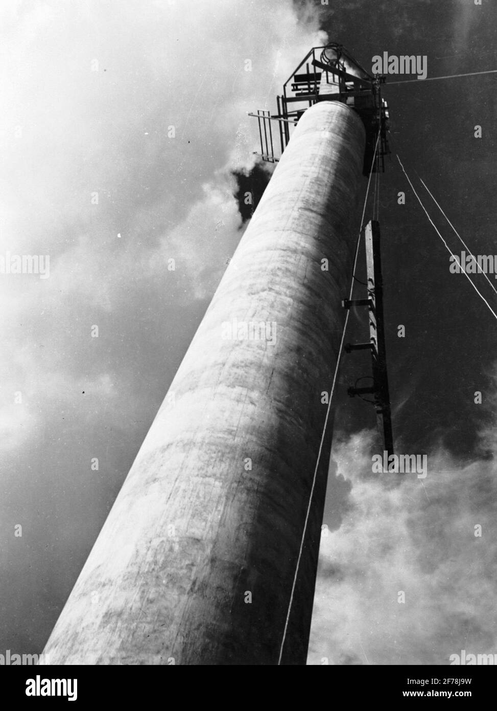 Lineban mast. Close-up. Substructure Stock Photo - Alamy