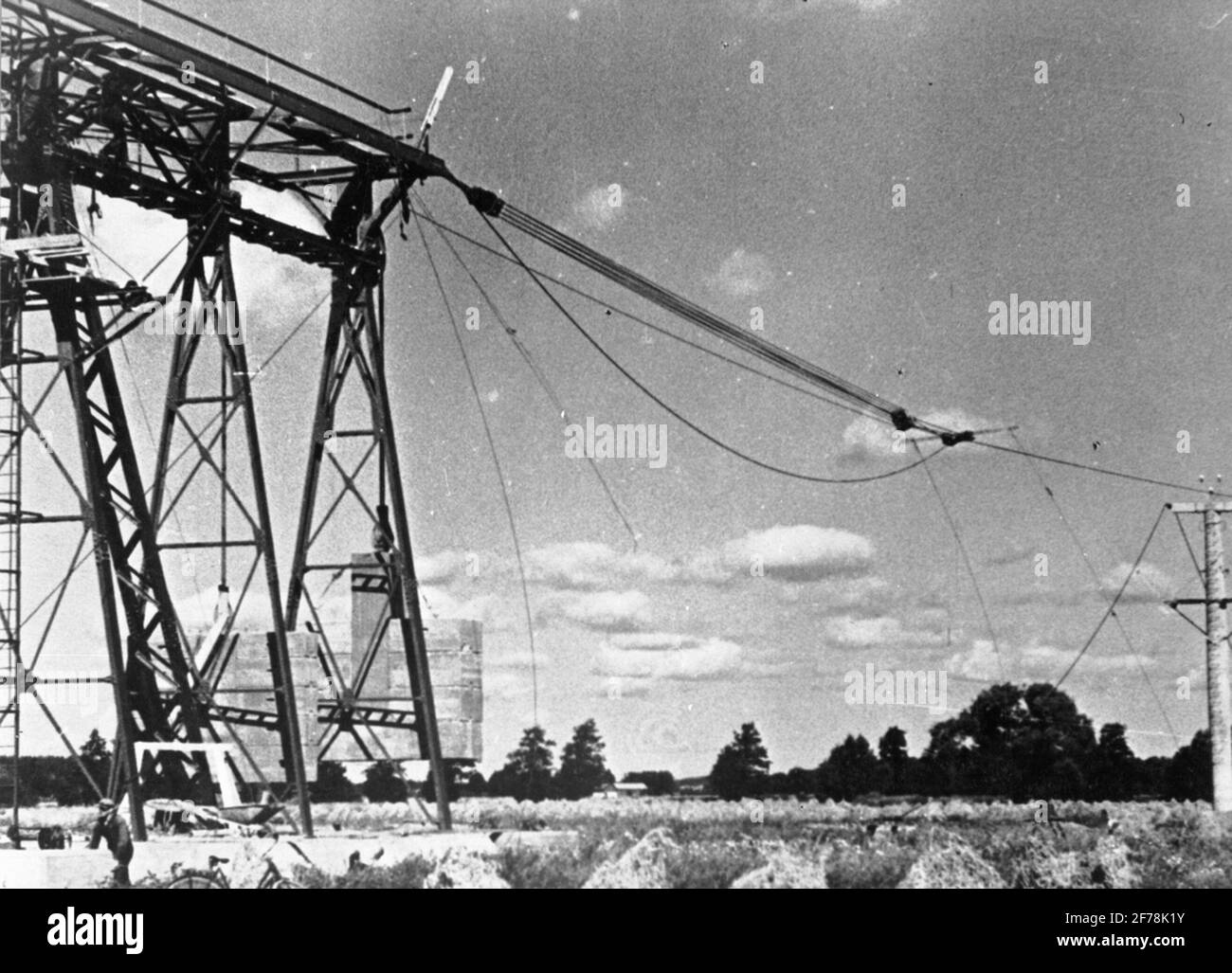 Industrial control cable Black and White Stock Photos & Images - Alamy