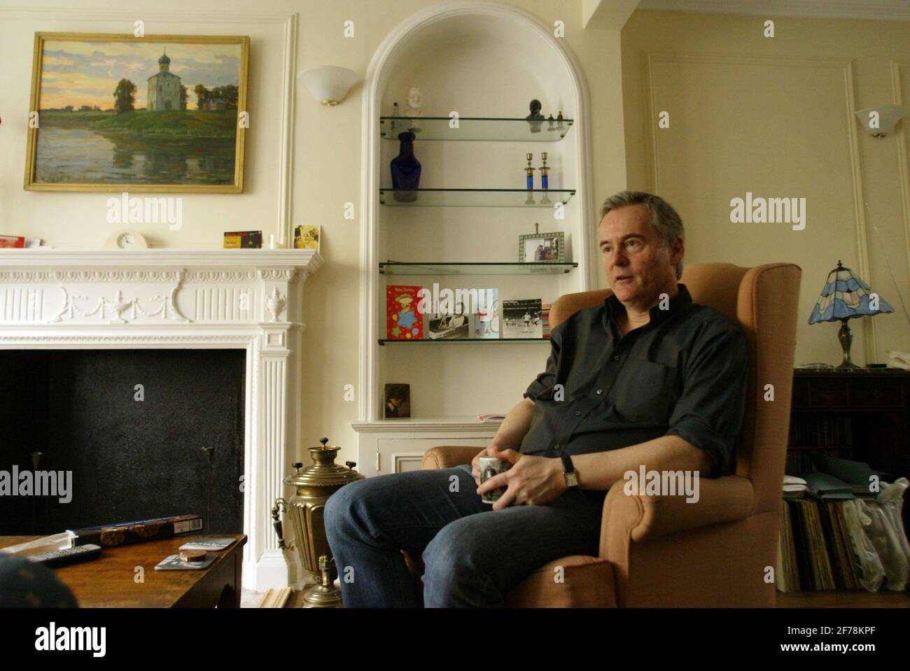 Martin Sixsmith at home in west London pic David Sandison 18/1/2007 ...