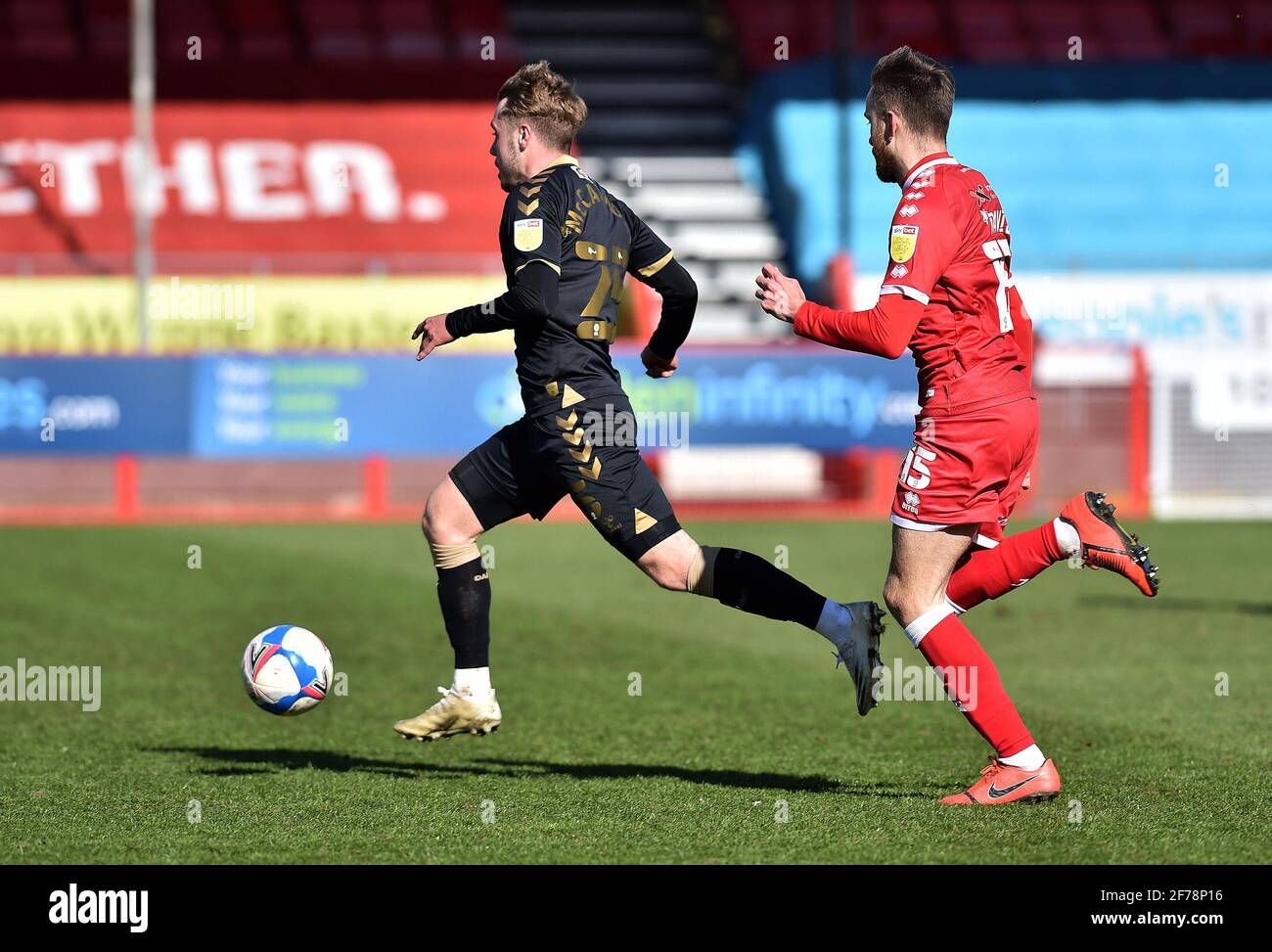 Archie davies soccer hi-res stock photography and images - Alamy
