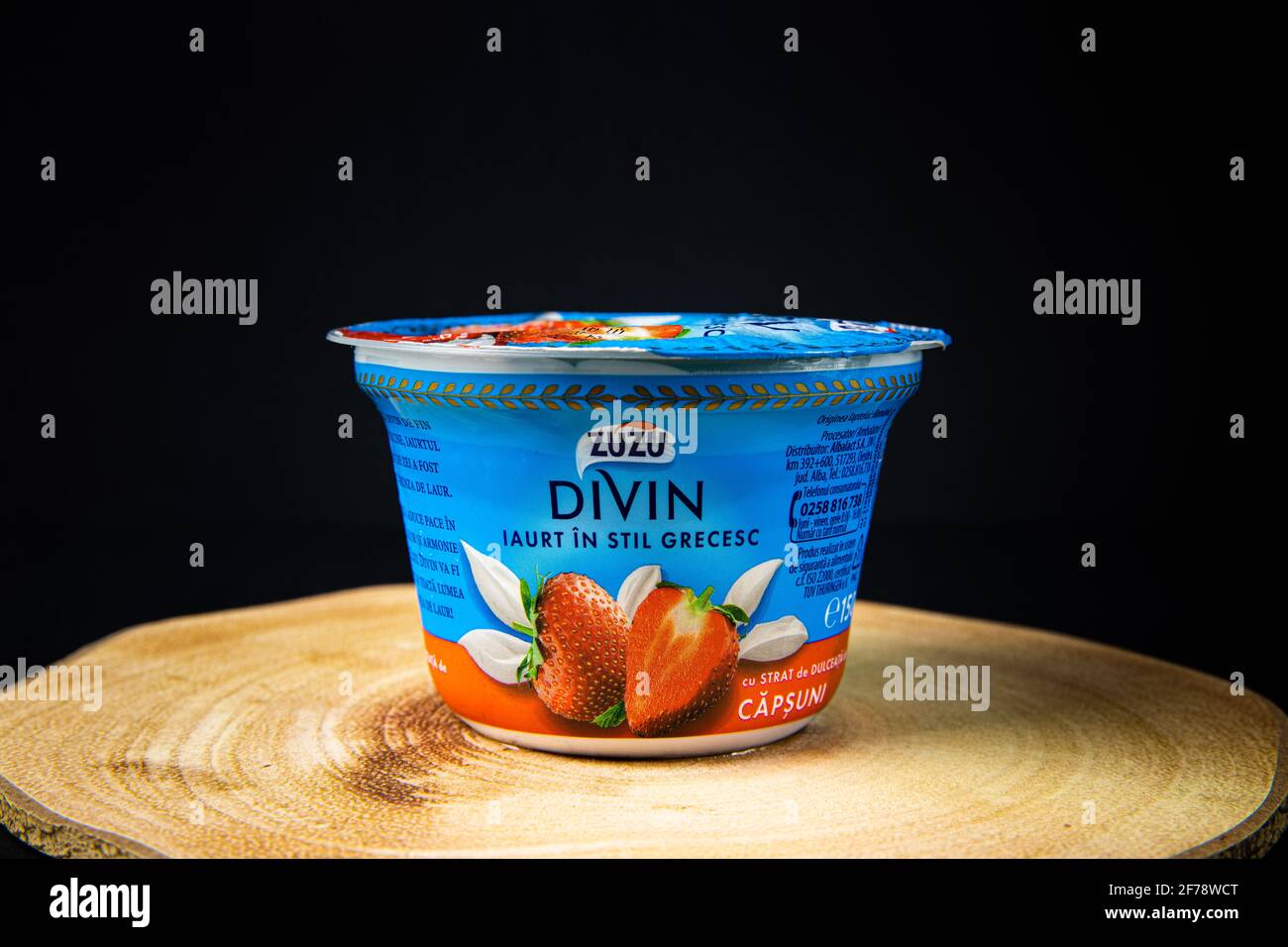 Yogurt packaging hi-res stock photography and images - Alamy