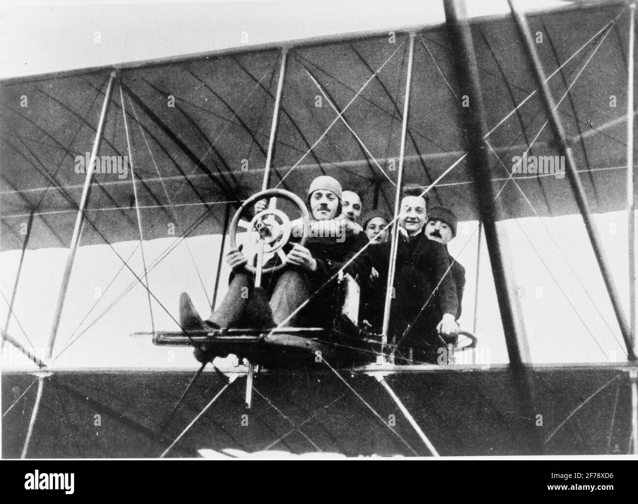Height of 40 meters Black and White Stock Photos & Images - Alamy