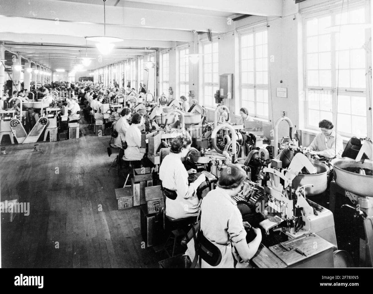 Tobacco factory in Stockholm. Manufacture of cigar cigarettes in so ...