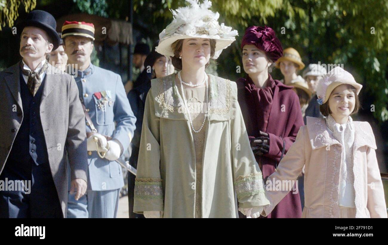 QUEEN MARIE OF ROMANIA, (aka MARIA, REGINA ROMANIEI), Roxana Lupu as ...