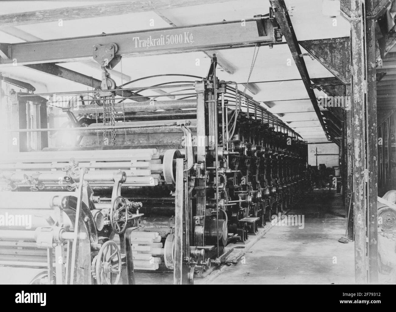 The front of large paper machine Stock Photo - Alamy