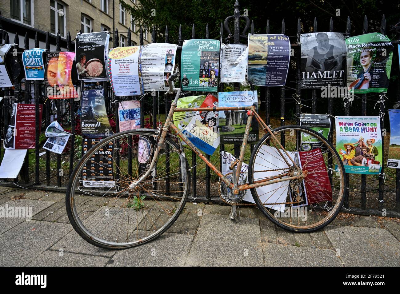 Cambridge Street Life Stock Photo - Alamy