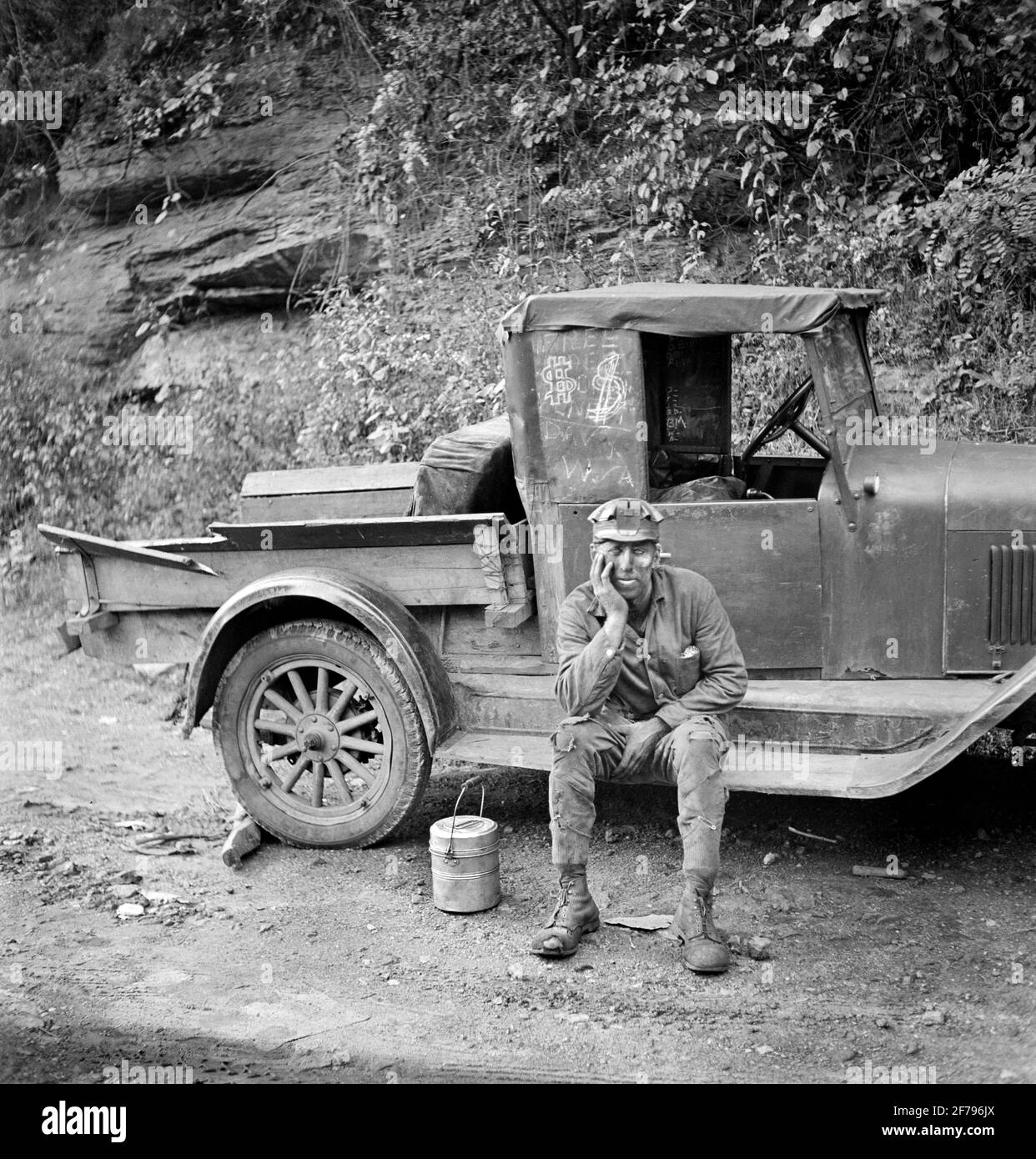 Black miner coal usa hi-res stock photography and images - Alamy