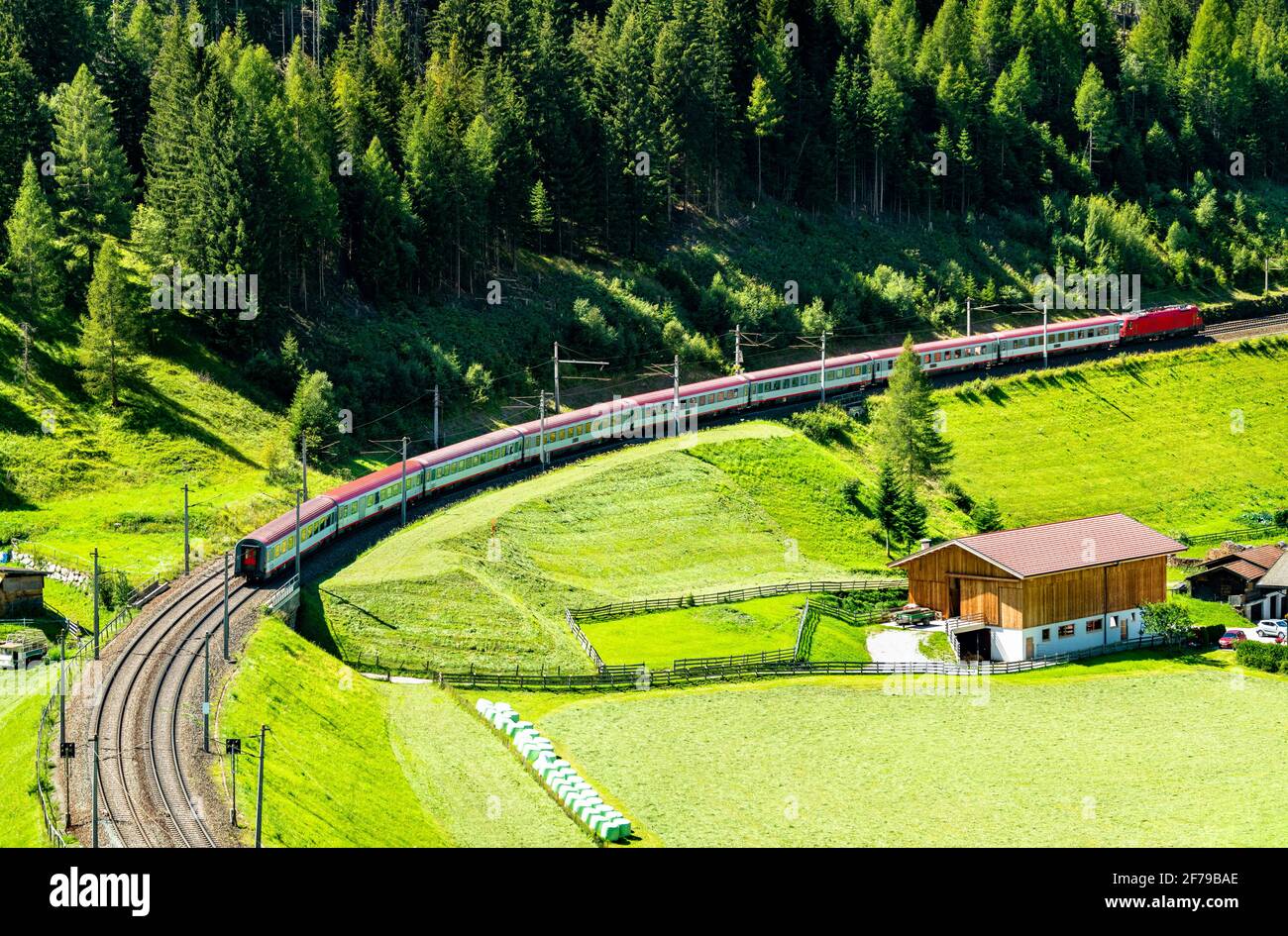 Austrian alps railway hi-res stock photography and images - Alamy