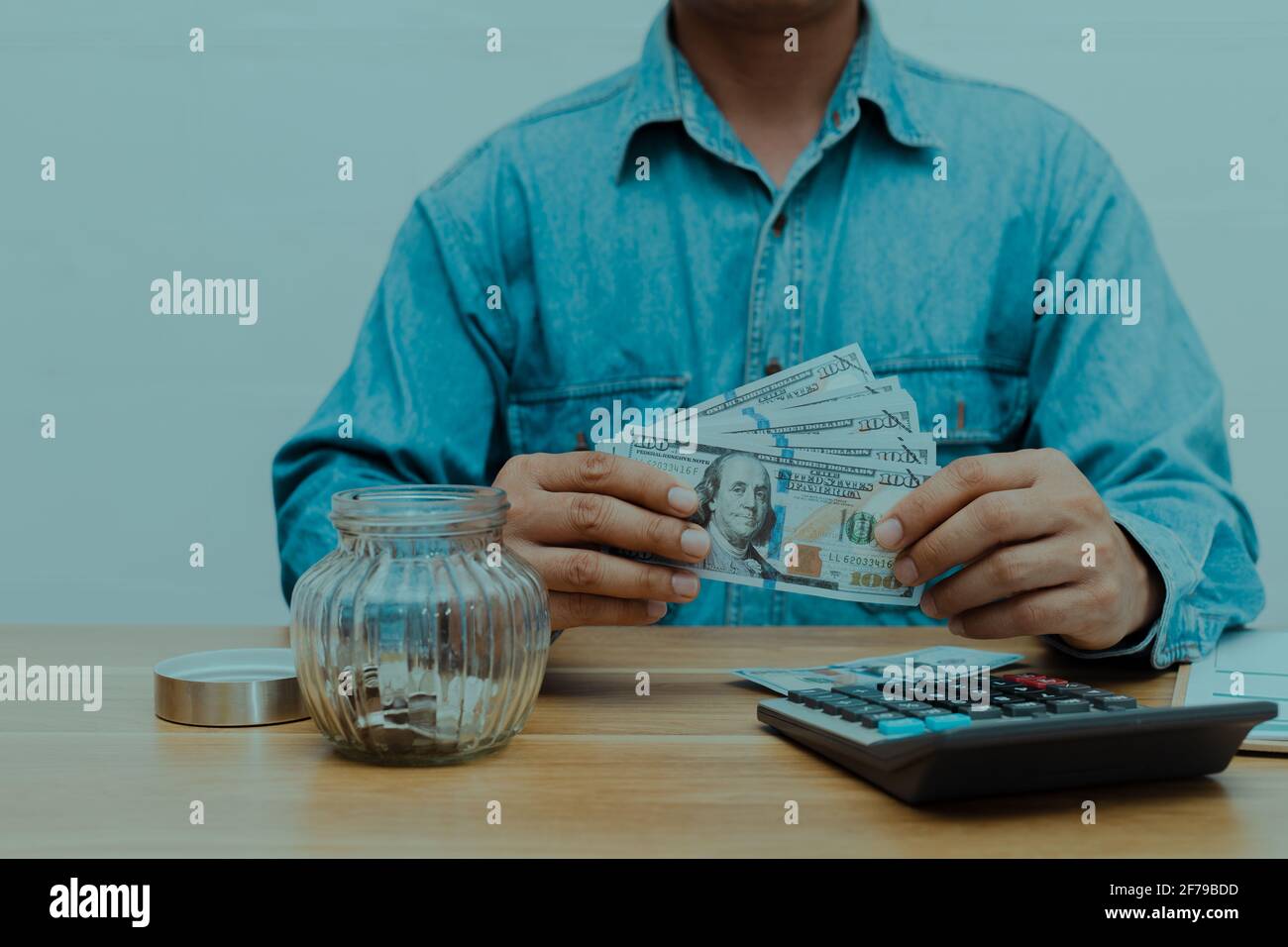 Money saving ideas hi-res stock photography and images - Alamy