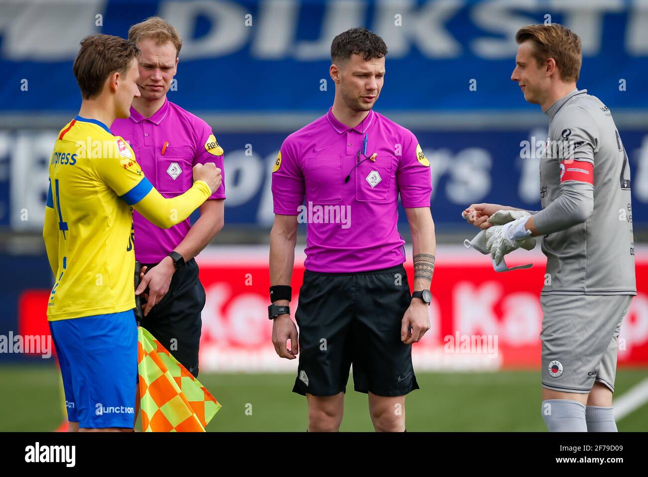 LEEUWARDEN, NETHERLANDS - APRIL 5: Erik Schouten of SC Cambuur, referee ...