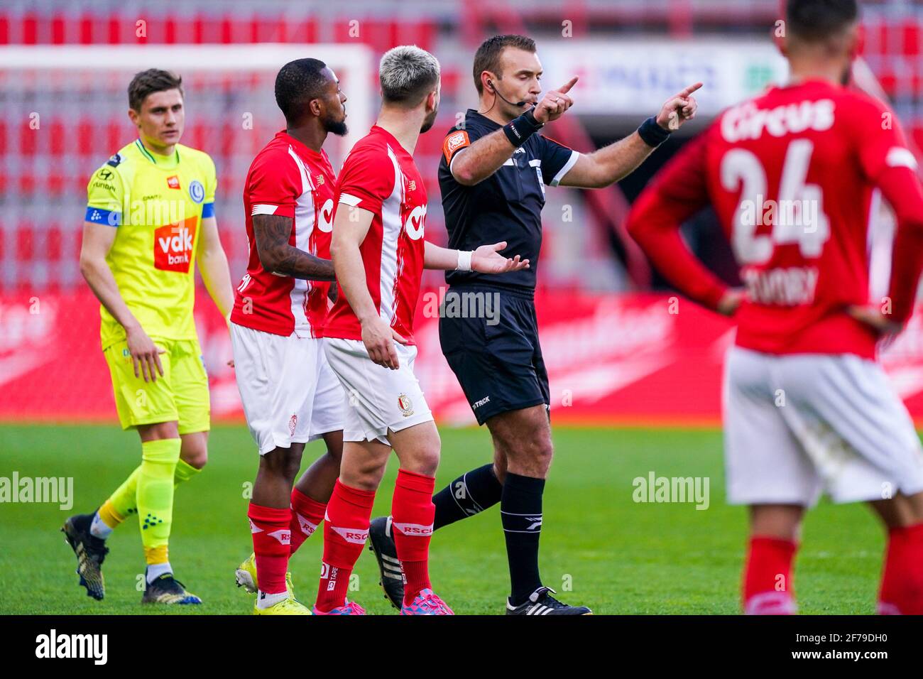 LUIK, BELGIUM - APRIL 4: referee Nicolas Laforge with penalty after ...