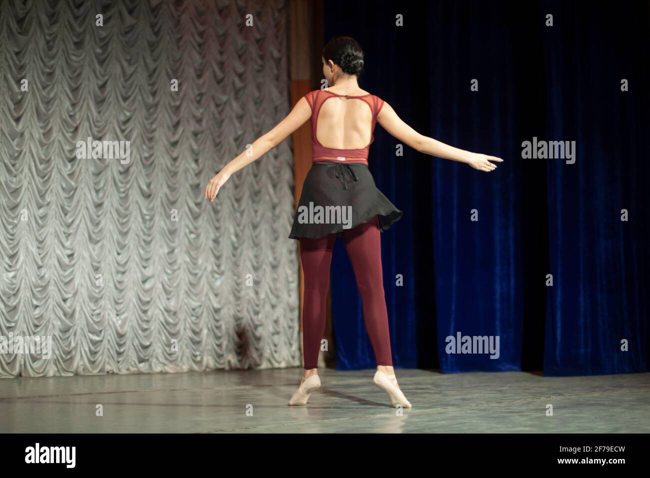 Human body movements hi-res stock photography and images - Alamy