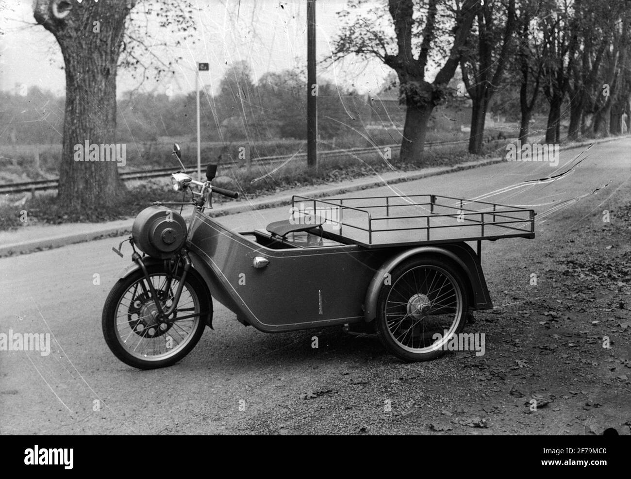 The electric cycle. >> Stock Photo - Alamy