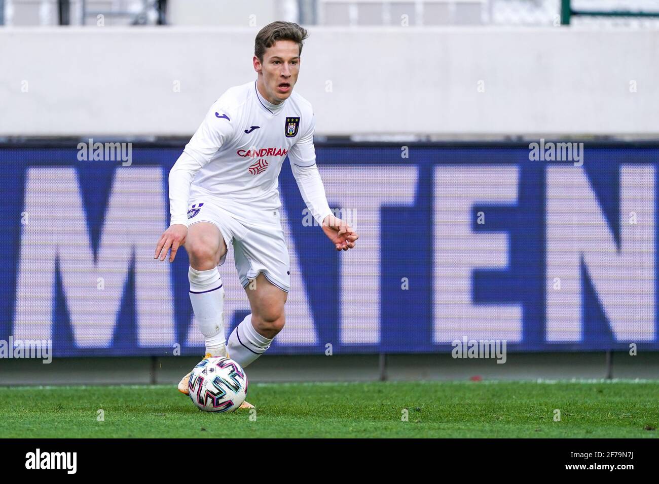 ANTWERPEN, BELGIUM - APRIL 5: Yari Verschaeren of RSC Anderlecht during ...